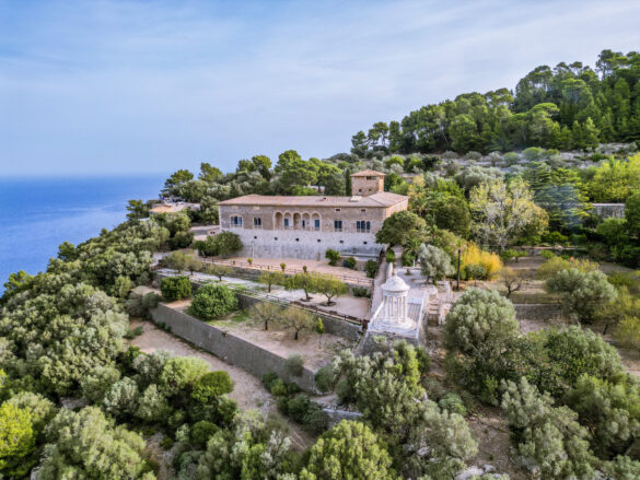 Sa Foradada - Top places to visit in Mallorca - blog about Mallorca.